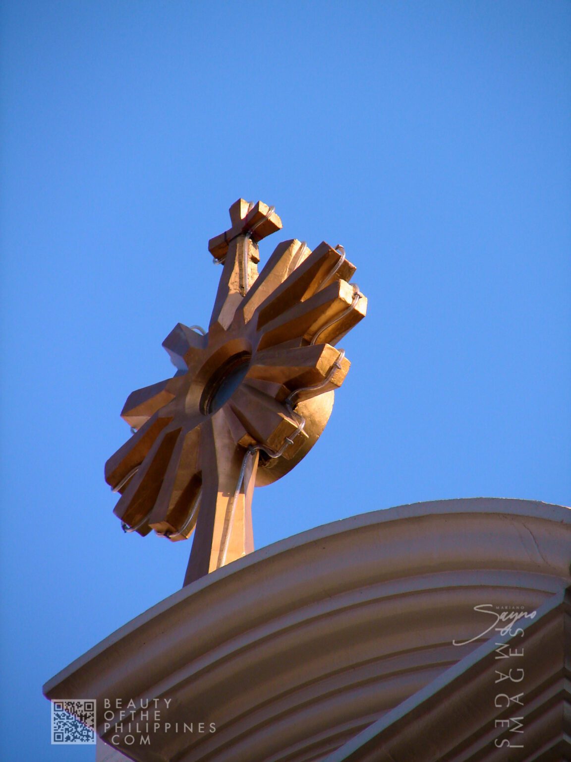 Santa Cruz Church: Where Faith Meets the Pulse of the City | The Beauty ...