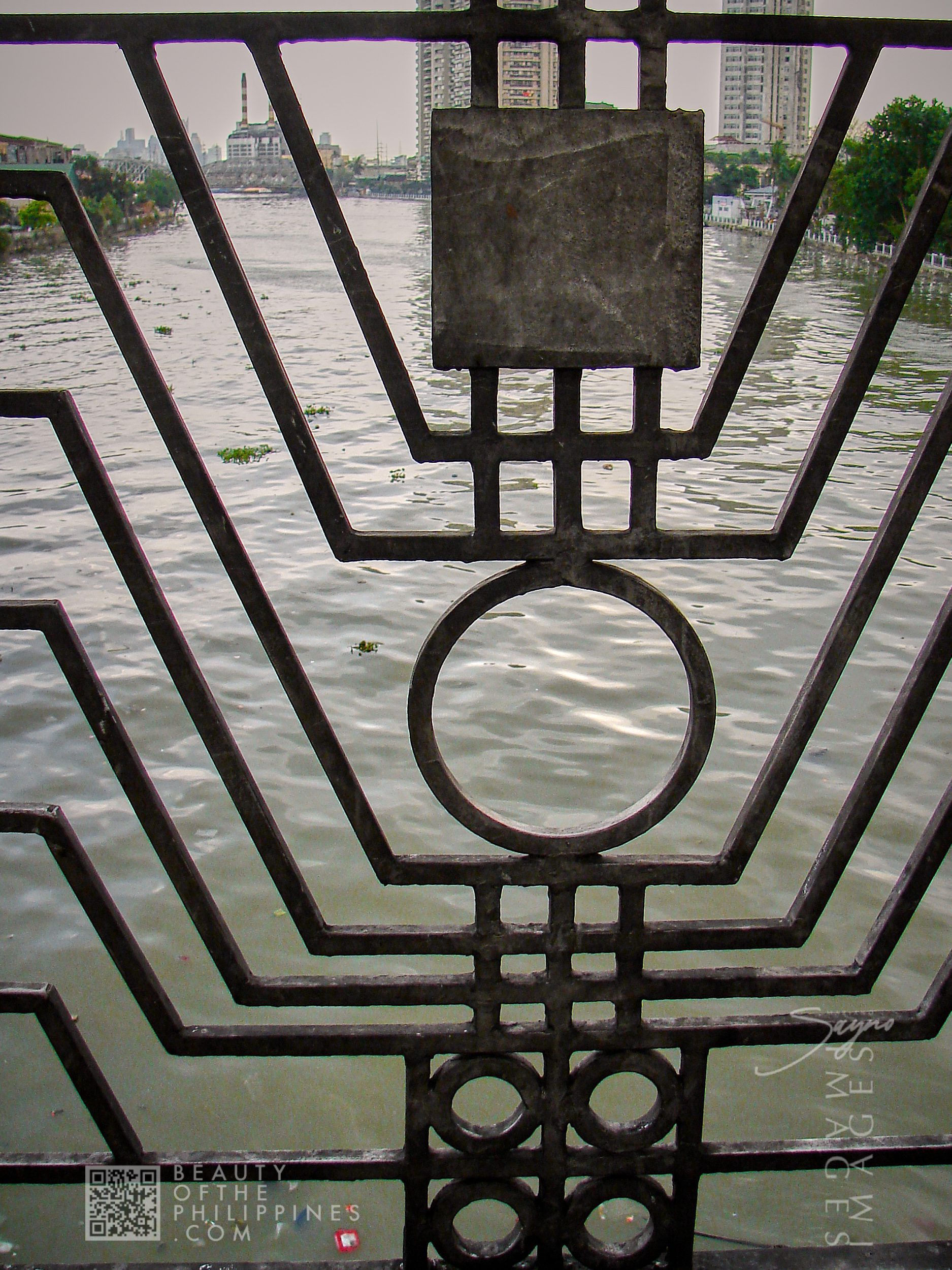 The Beauty of Quezon Bridge: A Historic Landmark Connecting Manila’s ...