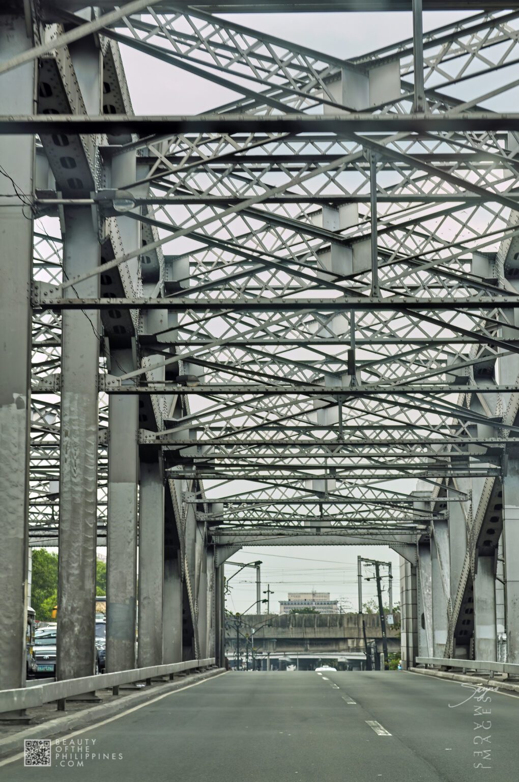 The Beauty of Quezon Bridge: A Historic Landmark Connecting Manila’s ...