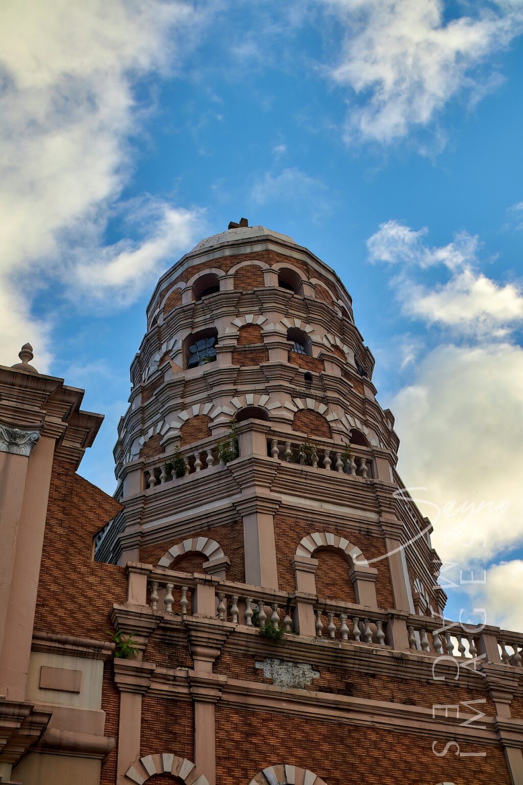 Santa Cruz Church: Where Faith Meets the Pulse of the City | The Beauty ...