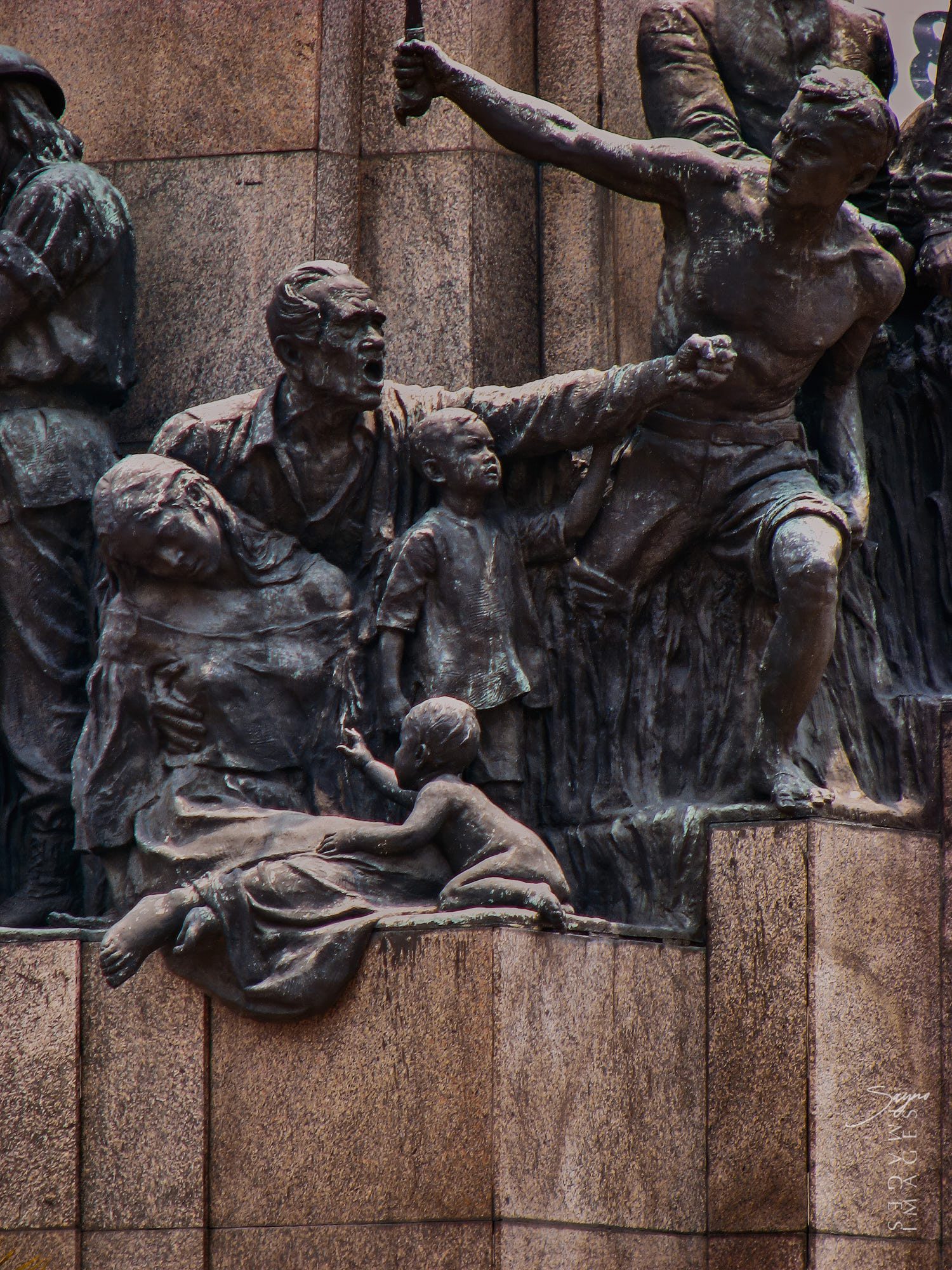 Bonifacio Monumento: A Towering Tribute to Philippine Heroism | The ...