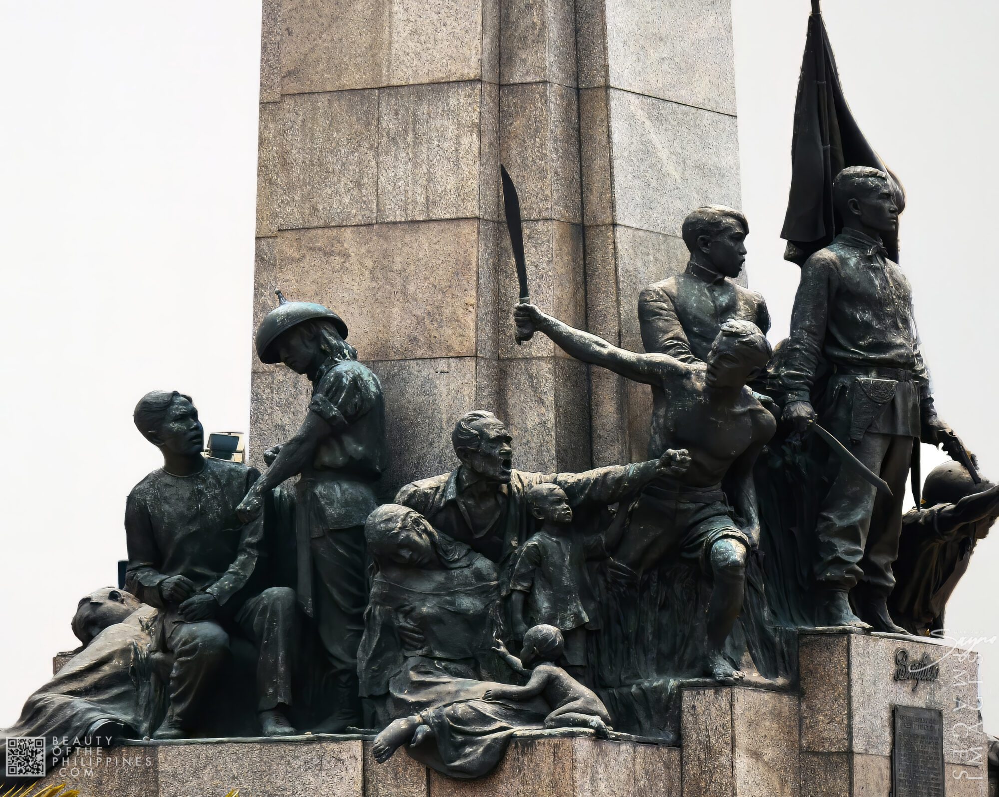Monumento Shrine: A Revolutionary Icon at Monumento Circle | The Beauty ...