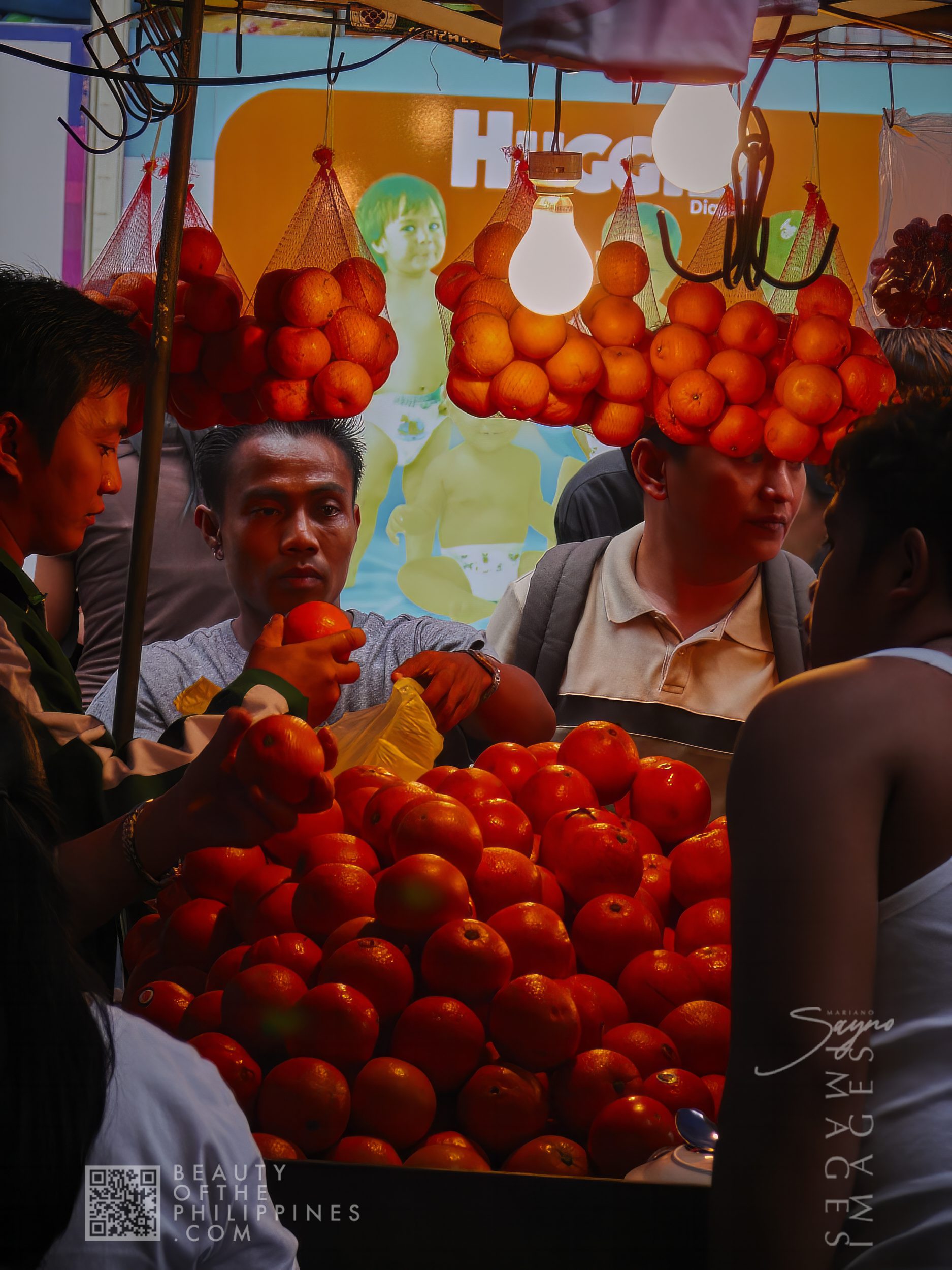 Plaza Miranda: Embracing the Unique Blend of Culture and Faith in ...