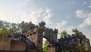 Subic Spanish Gate: From Spanish Arsenal to Modern Tourism Landmark ...
