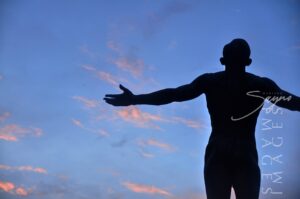 UP Oblation: The Figure That Watches Over Diliman | The Beauty of the ...
