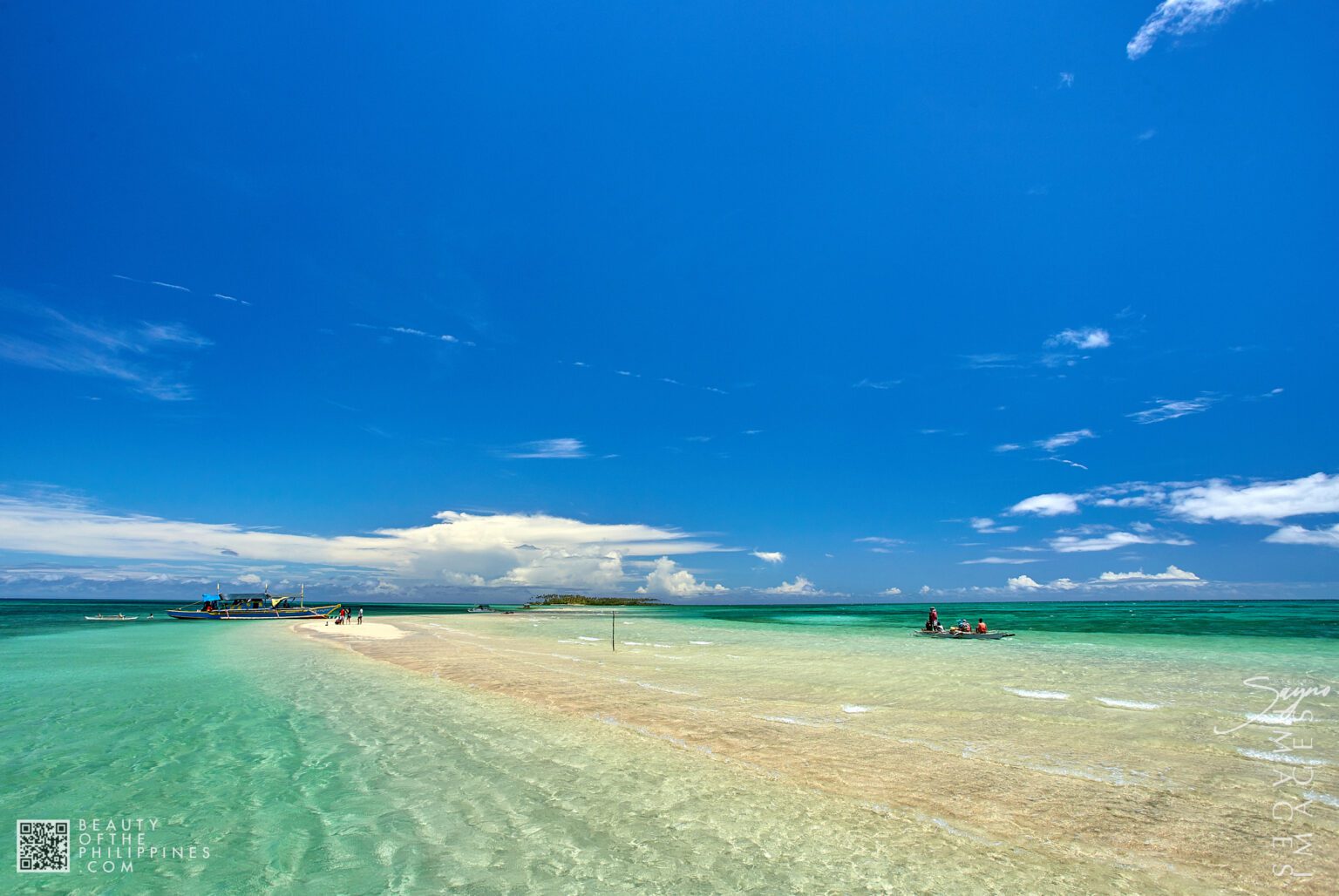 Pulong Pasig Sandbar: Walking the Endless White Sands of Calauag | The ...