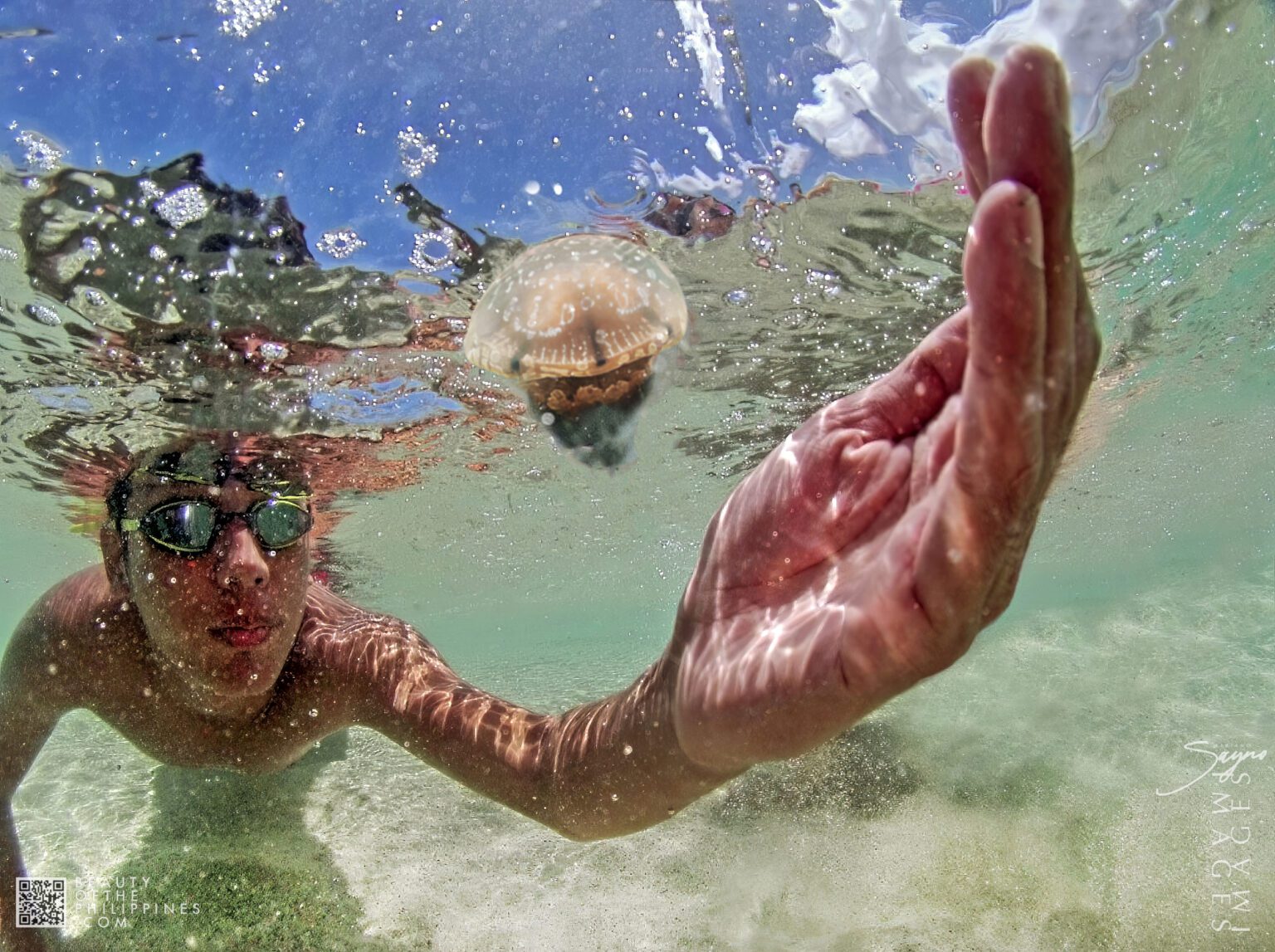 Pulong Pasig Sandbar: Walking the Endless White Sands of Calauag | The ...
