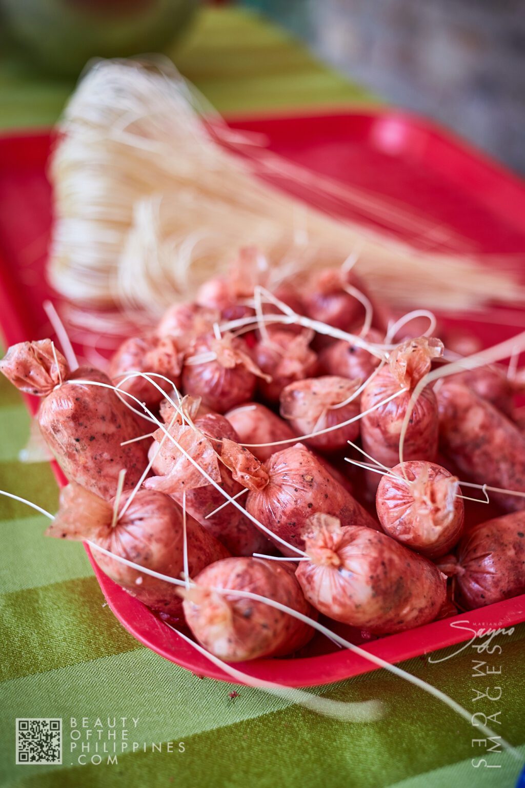 The Beauty of Lucban Longganisa: The Garlic-Packed Pride of Quezon ...