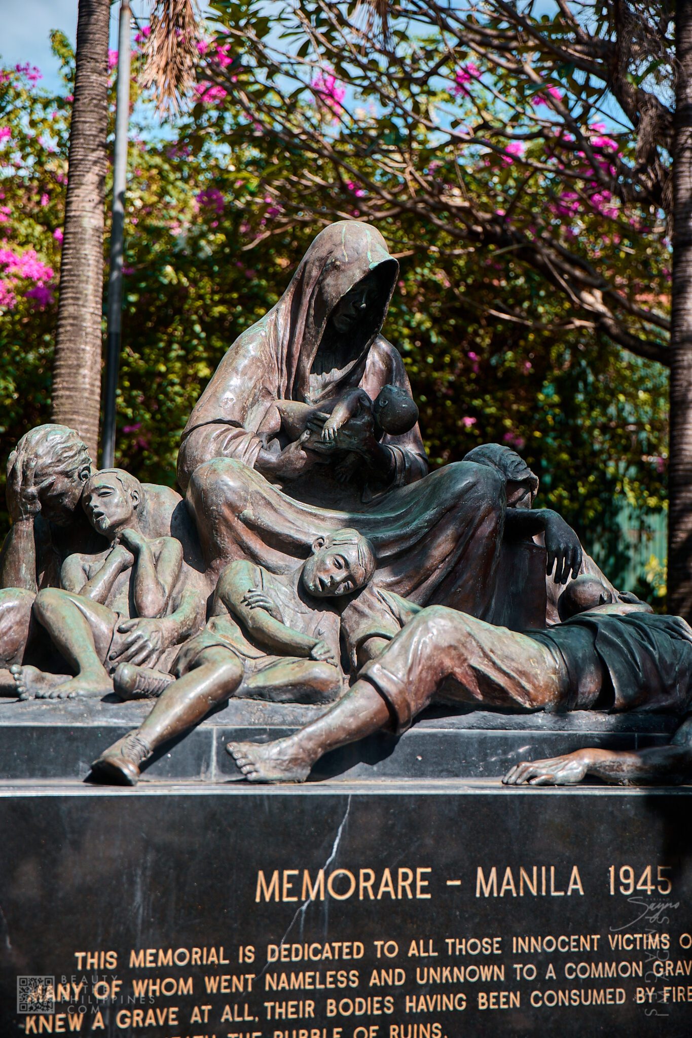 Memorare Manila 1945: A Quiet Memorial to the Civilian Tragedy of the ...